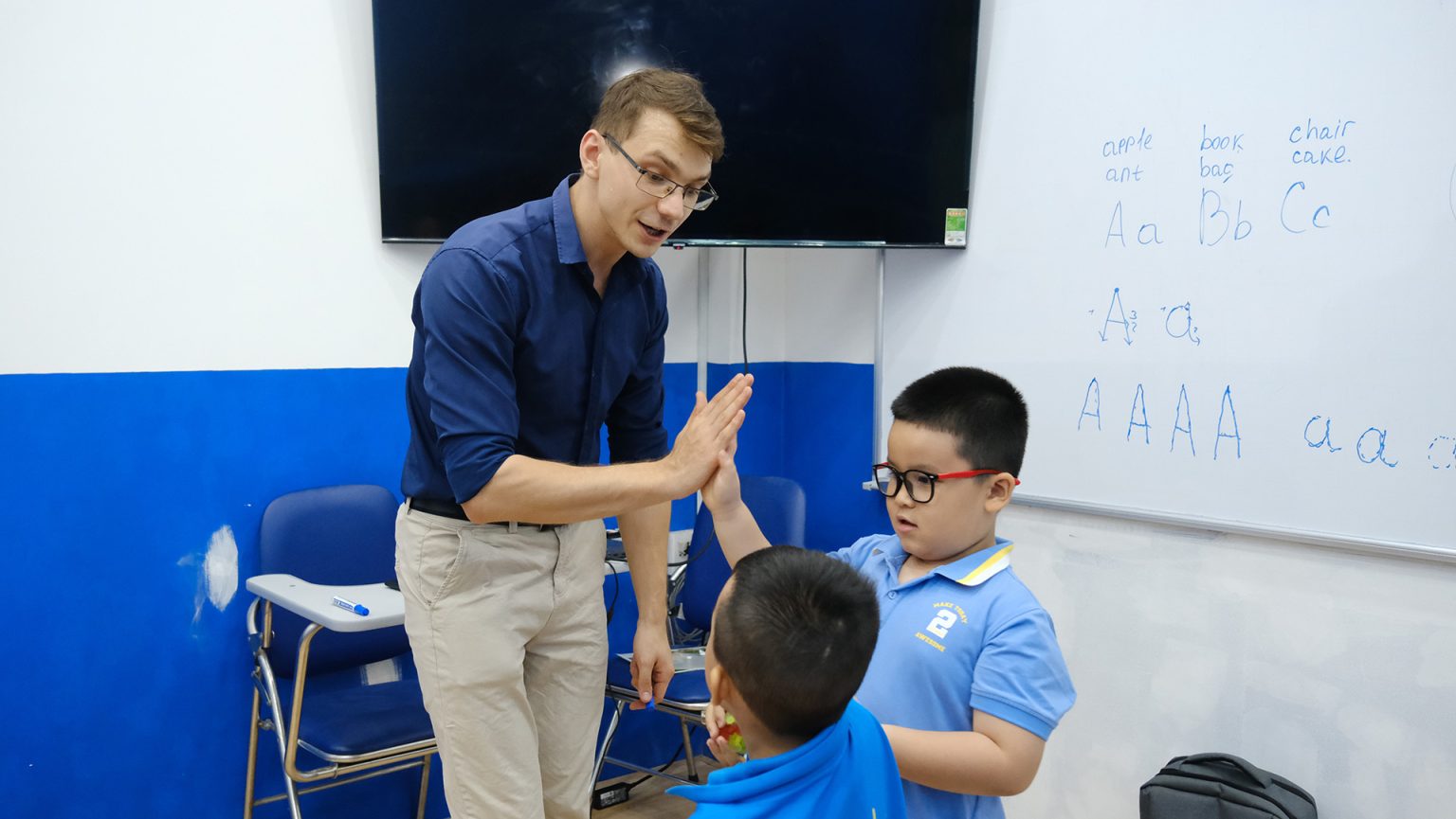 Trang chủ - NQH English